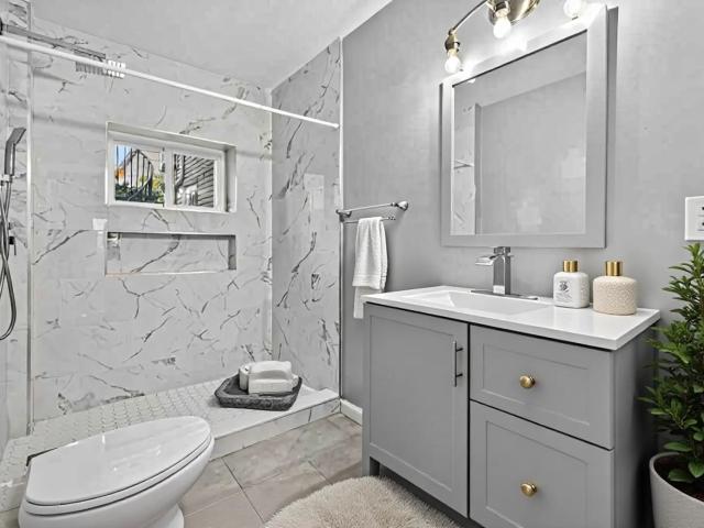 71 East 22Nd St