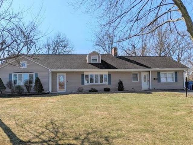 71 Eddy Ln, Newington, CT 06111
