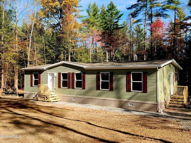 71 Ferris Rd, Chestertown, NY 12817