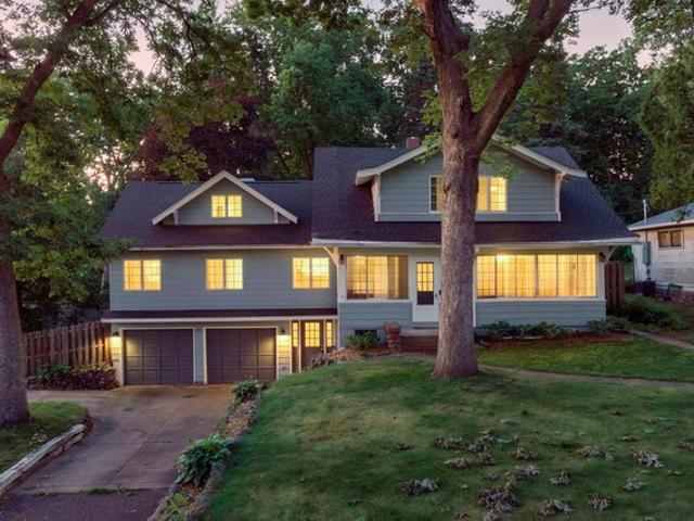 71 Fir St, Mahtomedi, MN 55115