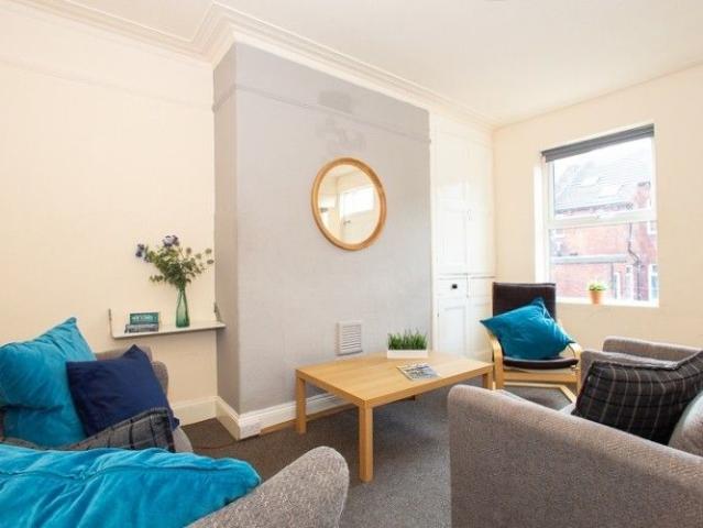 71 Headingley Avenue, Headingley, Leeds, LS6 3ER