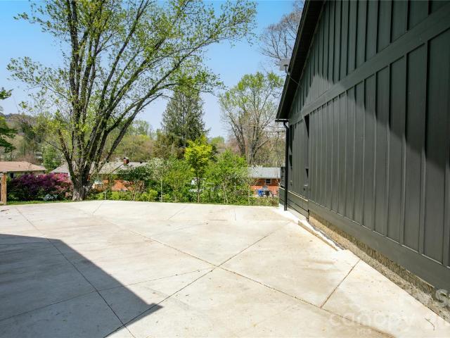 71 Hidden Pond Lane