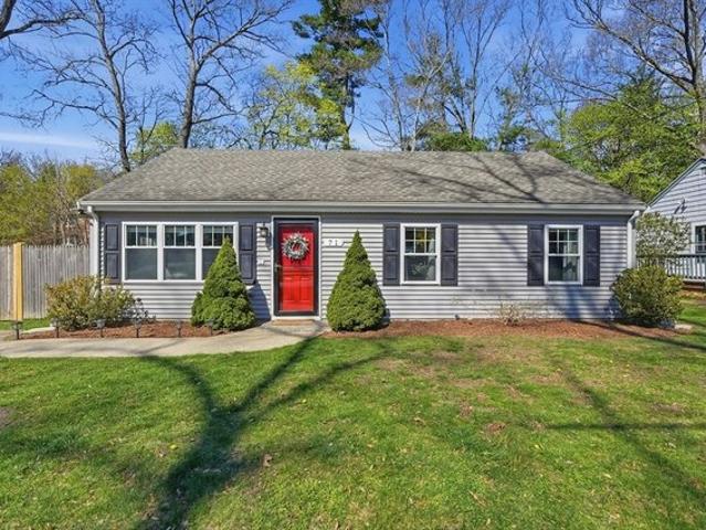 71 Highland St, Canton, MA 02021