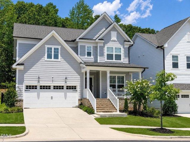 71 Highpointe Dr, Pittsboro, NC 27312