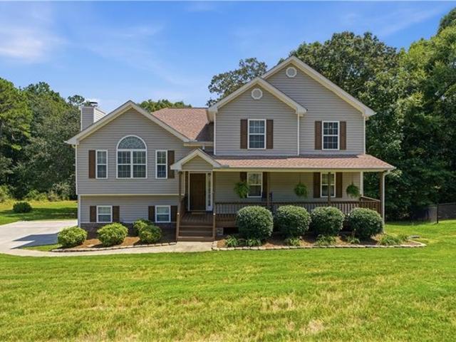 71 Hopkins Farm Dr, Adairsville, GA 30103