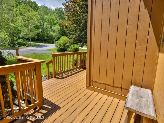 71 Hunter Drive M 4