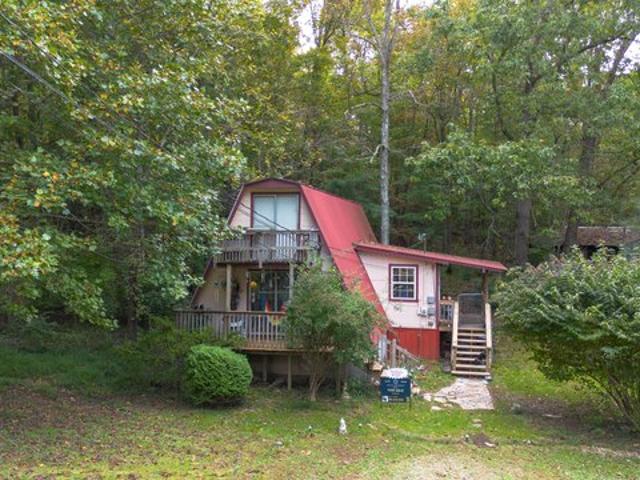 71 Lake Dr, Crossville, TN 38572