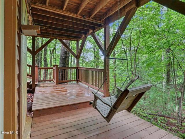 71 Lawrence Dr, Murphy, NC 28906