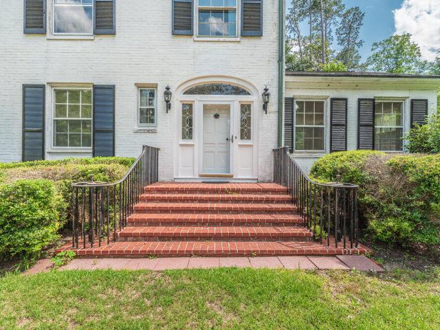 71 Manville Avenue