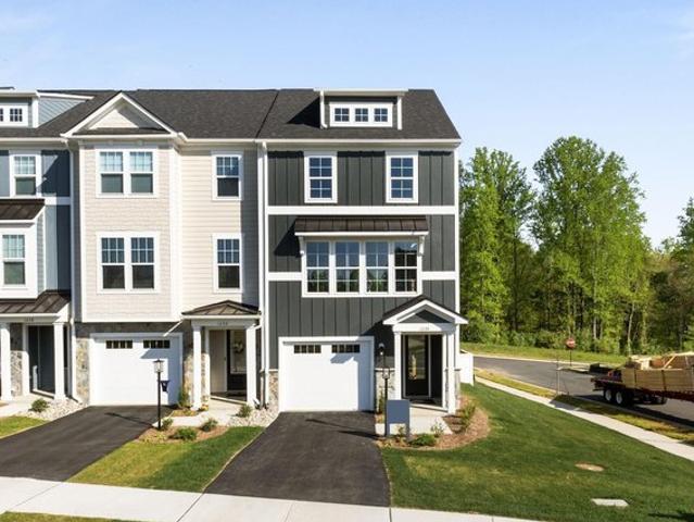 71 Marcella St, Charlottesville, VA 22911