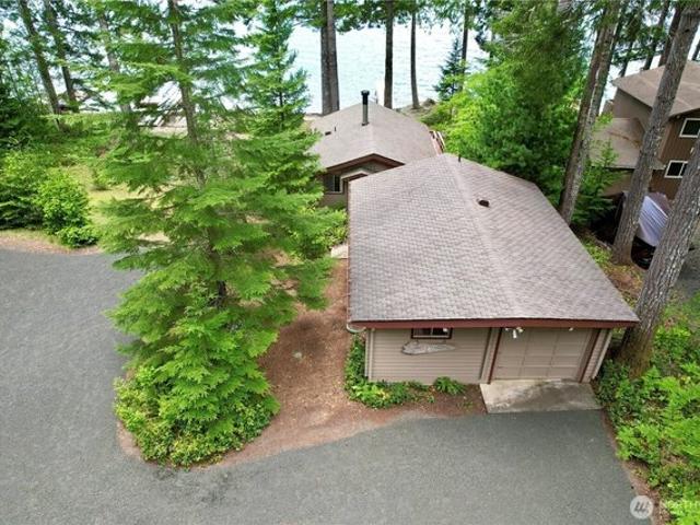 71 N Potlatch Dr N, Hoodsport, WA 98548