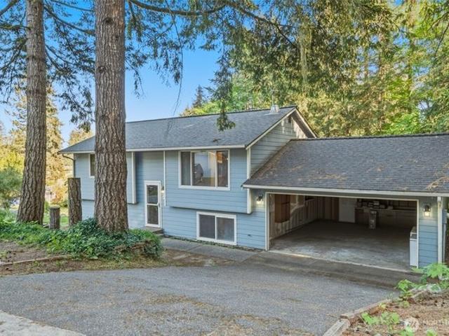 71 NE Lorrain Ct, Belfair, WA 98528