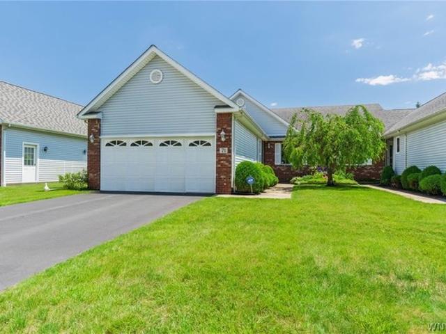 71 Niagara Shore Dr, Tonawanda, NY 14150