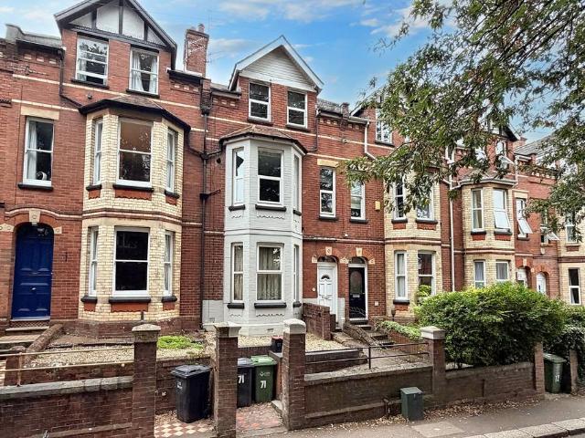 71 Old Tiverton Road, Exeter, EX4 2 bed flat to rent £1,450 pcm £335 pw