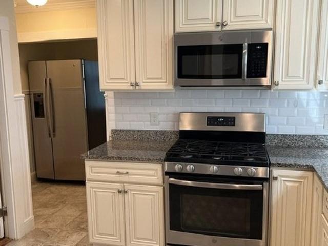 71 Palfrey St Unit 71, Watertown, MA 02472