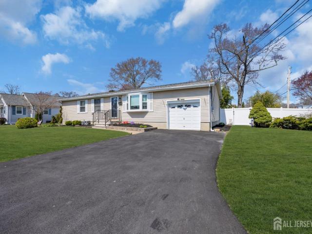 71 Pine St, Spotswood, NJ 08884 | MLS #2613 R | Compass
