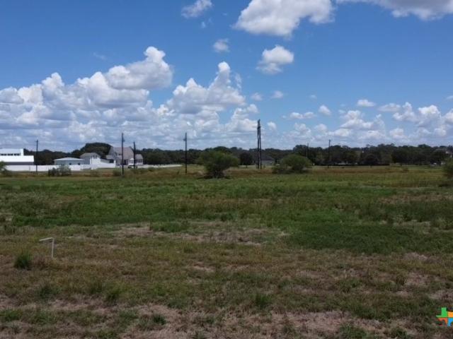 71 Post Oak Row
