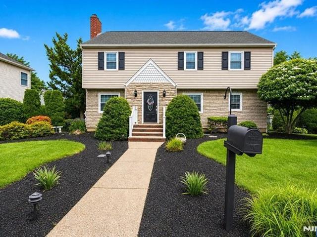 71 Prospect Ave, New Milford, NJ 07646