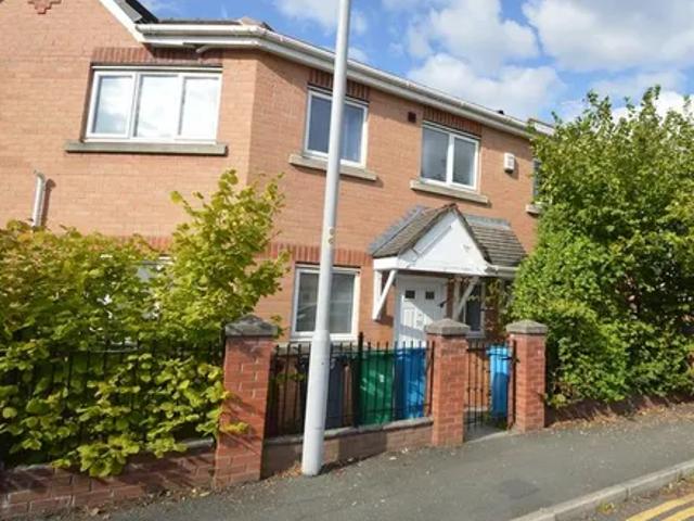 71 Ribston Street, Manchester, M15 5RJ, United Kingdom | 3 bed duplex for rent #138930836 | Rentberry
