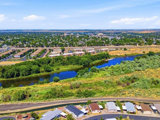 71 Ridgecliff Dr, Richland, WA 99352
