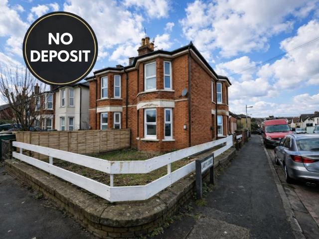 71 Shirley Park Road, Southampton SO16, Room to rent, £600 pcm | PrimeLocation