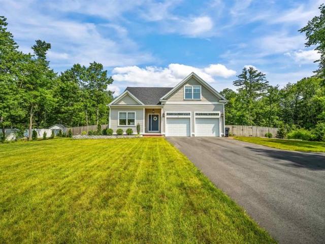 71 Signature Dr, Barrington, NH 03825