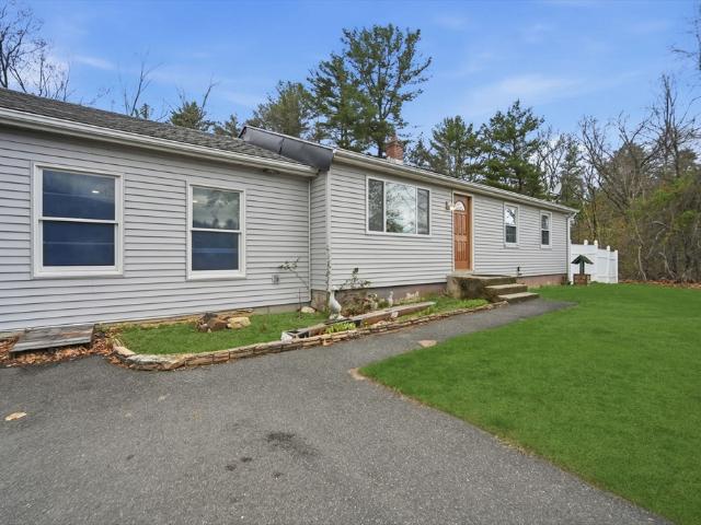 71 Sun Valley Rd, Holyoke, MA 01040 | MLS #73504