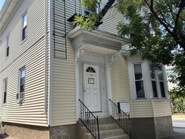 71 Sutton St, Providence, RI 02903