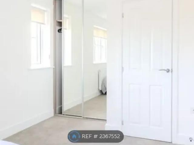 71b Heath Lane, West Bromwich, B71 2BN, United Kingdom | 3 bed duplex for rent #142287456 | Rentberry
