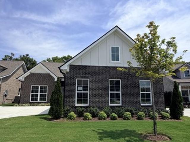 7204 Maddenwood Ln, Hermitage, TN 37076