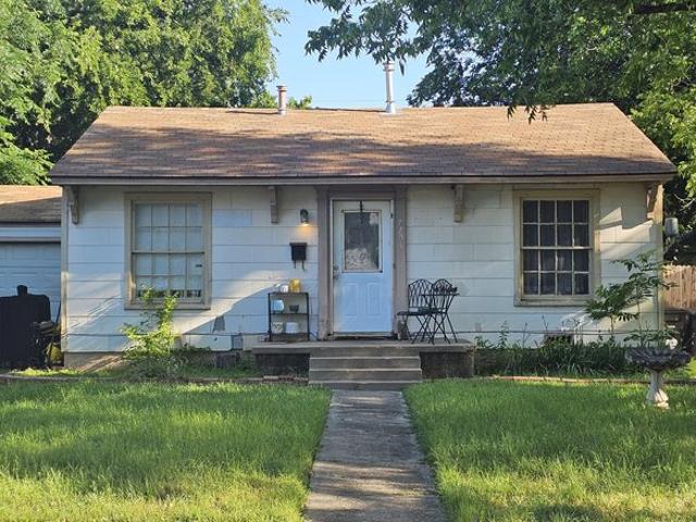 7204 Garza Ave, Fort Worth, TX 76116
