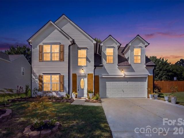 7204 Hidden Creek Dr, Charlotte, NC 28214