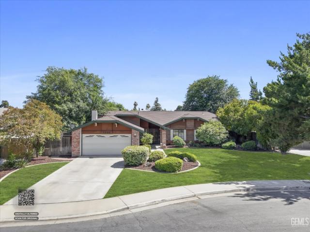 7204 Lacoste Lane