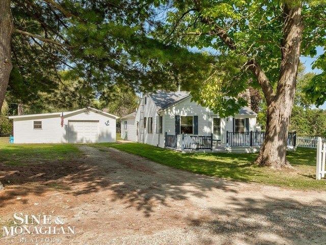 7205 Dogwood Ave, Lexington, MI 48450