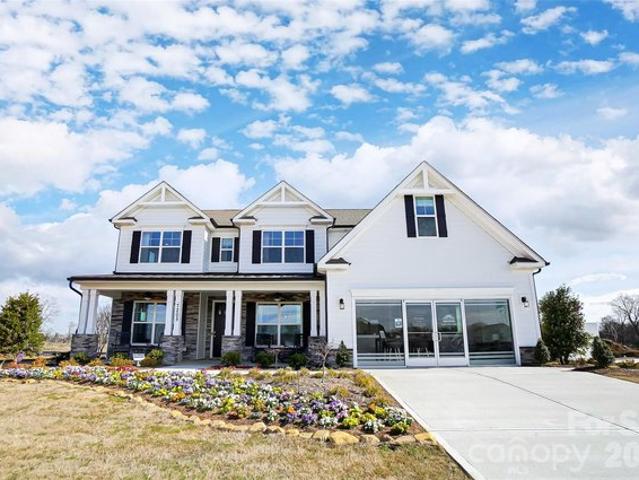 7205 Farmingdale Ln, Harrisburg, NC 28075