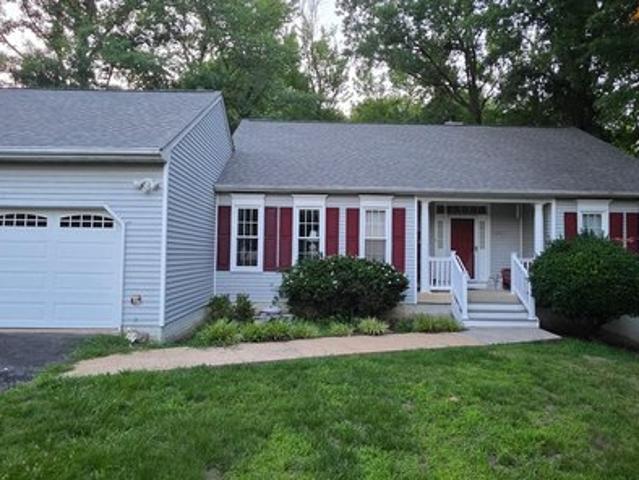 7205 Lord Barton Dr, Fredericksburg, VA 22407