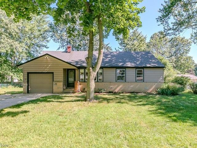 7205 Welland Dr, Mentor, OH 44060