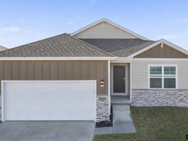 7206 N 137th St, Omaha, NE 68142