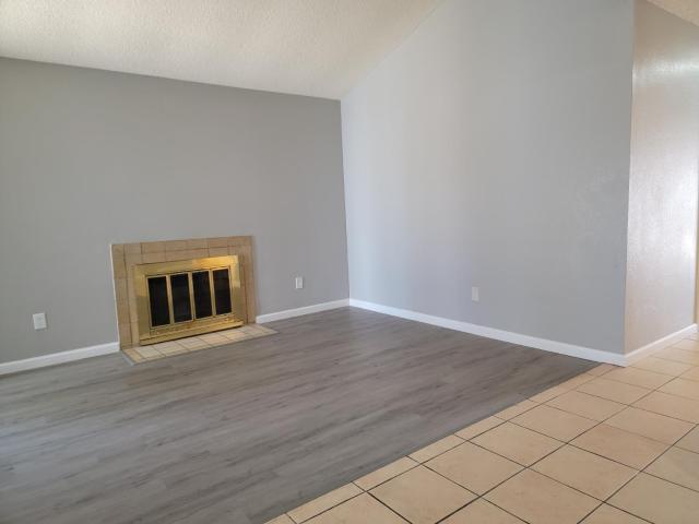 7206 Willowwest Ct, Sacramento, CA 95828 | MLS #225110 | Compass