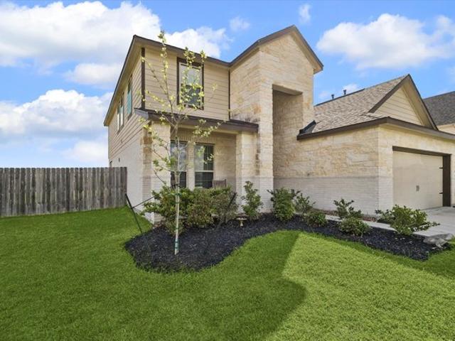 7207 Hillside Ave, Mont Belvieu, TX 77523
