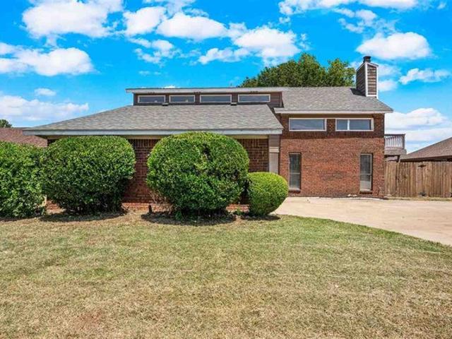 7207 SW Drakestone Blvd, Lawton, OK 73505