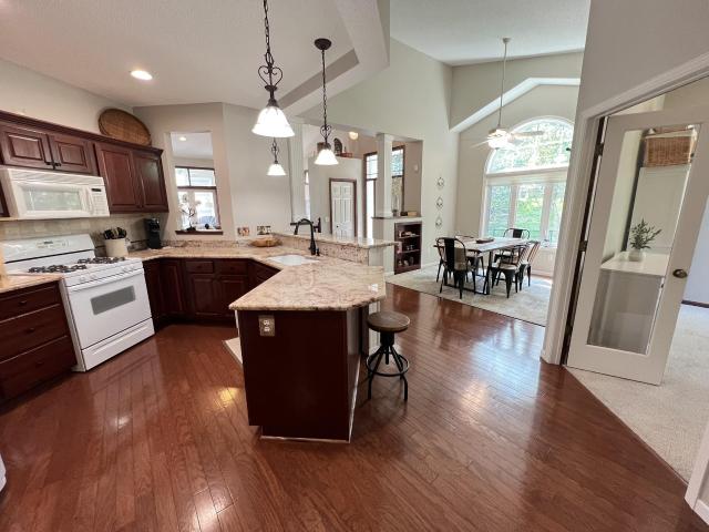 7207 W 144th Street