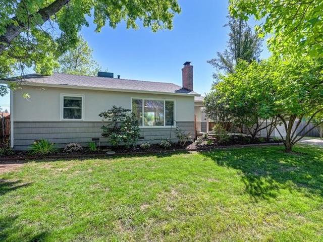 7208 Falcon Rd, Fair Oaks, CA 95628