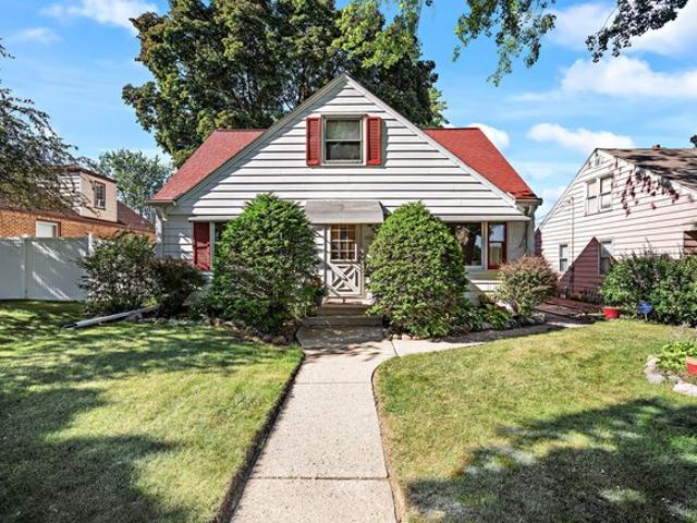 7208 W Nash St, Milwaukee, WI 53216