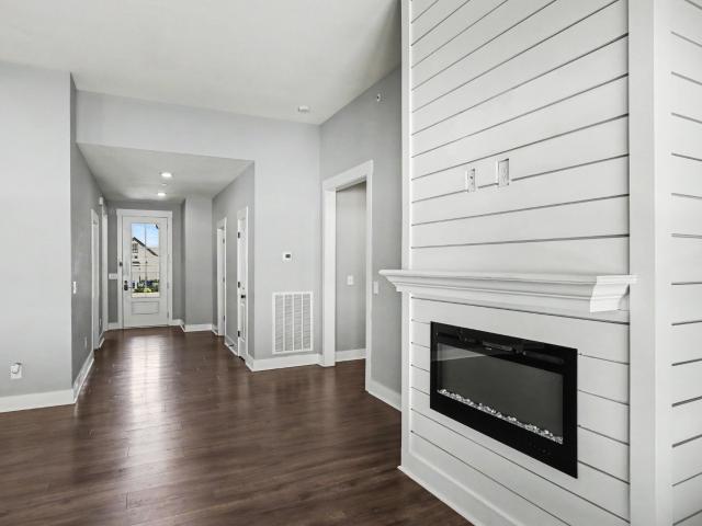7208 Winding Way