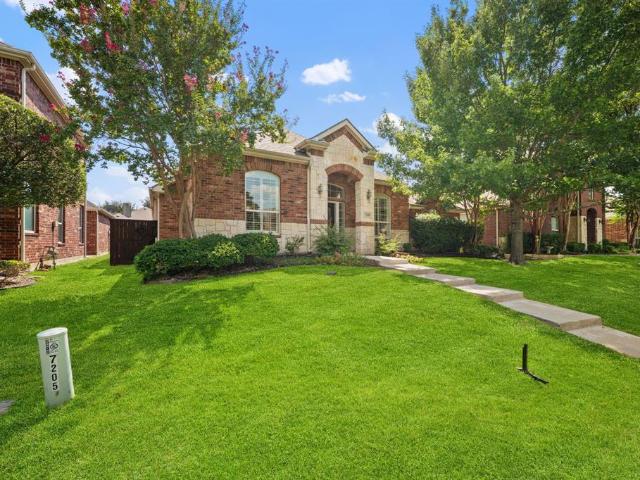 7209 Royal Glen Trail