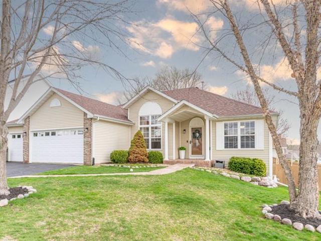 7209 Wimbledon Rd, Machesney Park, IL 61115