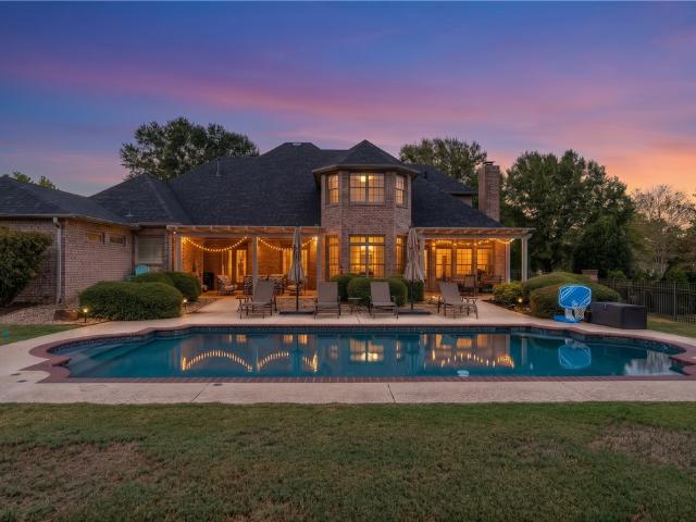 7200 Highland Park Drive
