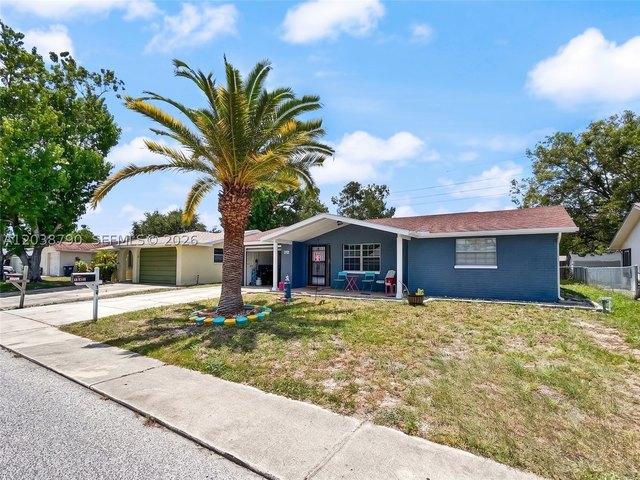 7200 Sandalwood Dr, Port Richey, FL 34668