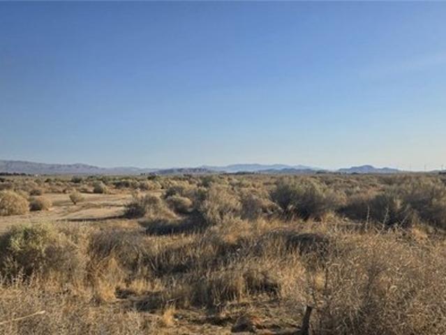 7200 W Ave # E13, Antelope Acres, CA 93536